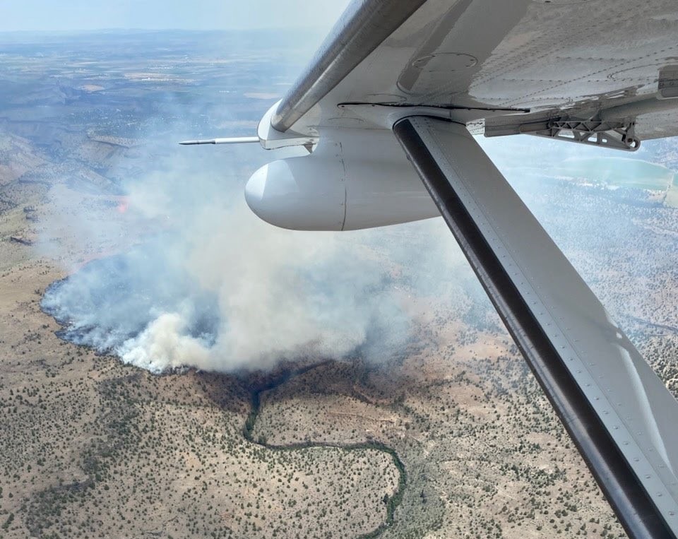 Alder Springs Fire grows to 2,500 acres, prompts evacuations in Crooked ...